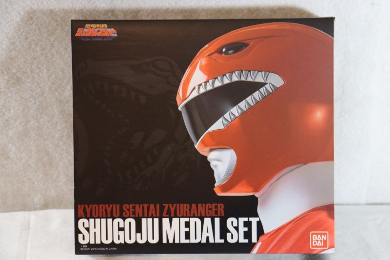 Kyoryuger Red Helmet