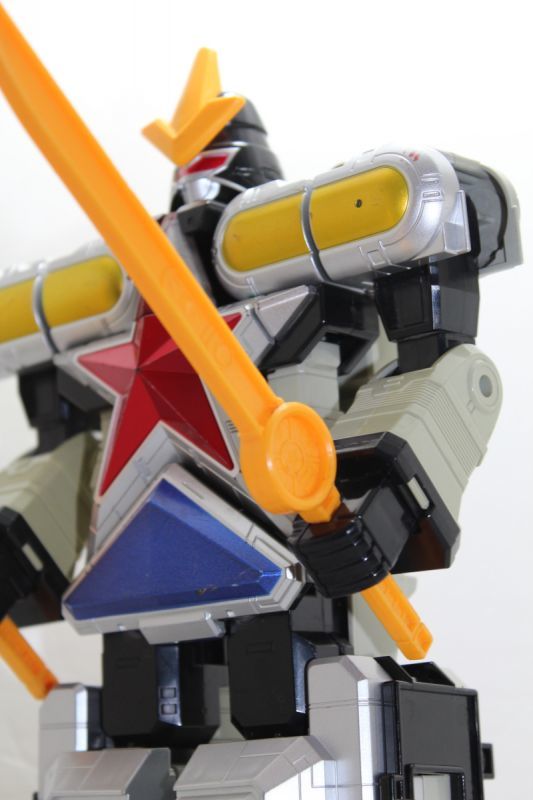 Choriki Sentai OhRanger / DX OhBlocker with Package