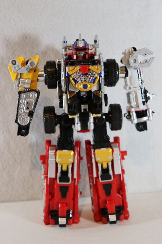 GoGo Sentai Boukenger / DX Daibouken with Package