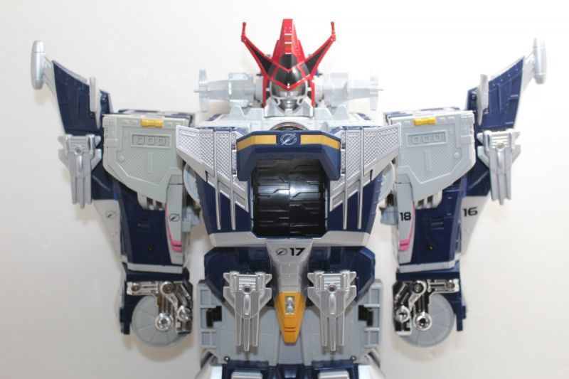 GoGo Sentai Boukenger / DX DaiVoyager with Package