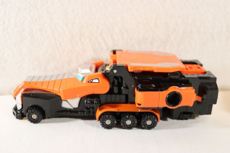 Engine Sentai Go-Onger / Engine Gattai Series 06 Engine Carrigator Used