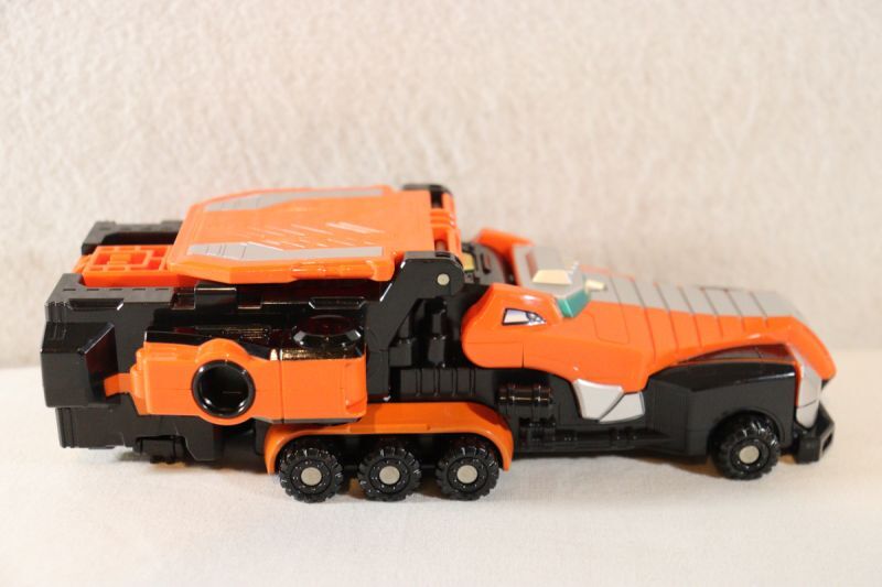 Engine Sentai Go-Onger / Engine Gattai Series 06 Engine Carrigator Used