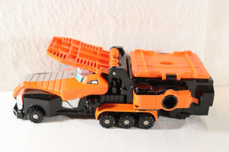 Engine Sentai Go-Onger / Engine Gattai Series 06 Engine Carrigator Used