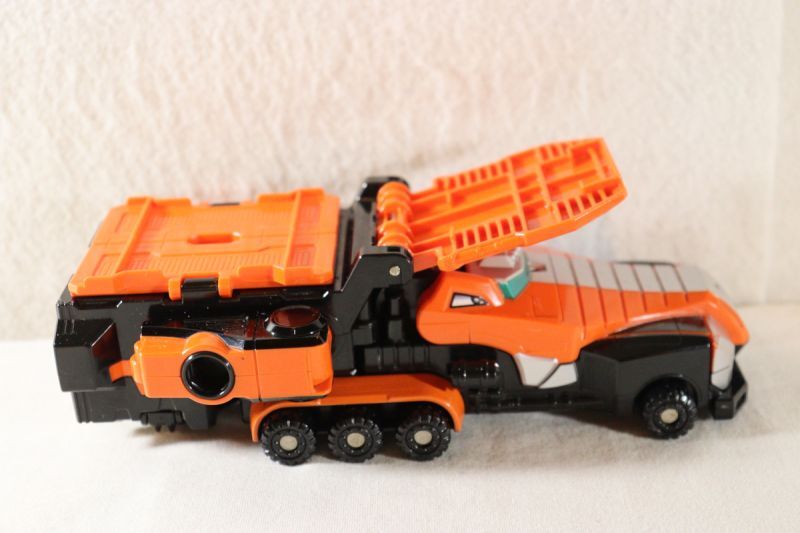 Engine Sentai Go-Onger / Engine Gattai Series 06 Engine Carrigator Used