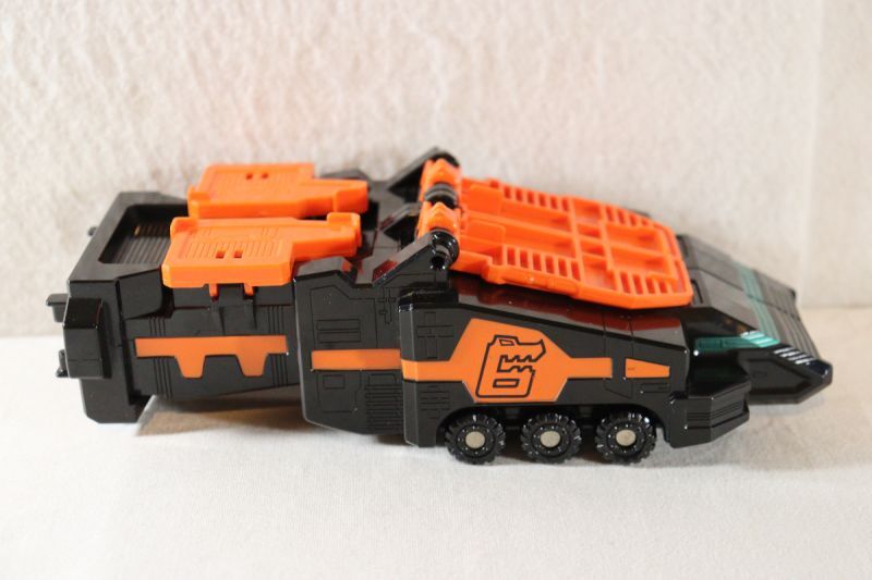 Engine Sentai Go-Onger / Engine Gattai Series 06 Engine Carrigator Used