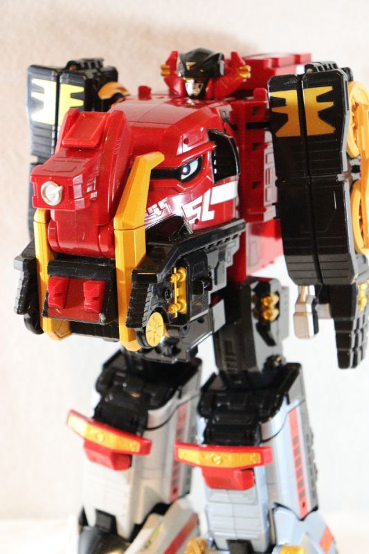 Engine Sentai Go-Onger / Engine Gattai Series DX Kyoretsu-Oh with Package