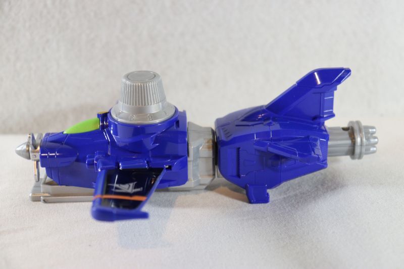 Kaitou Sentai Lupinranger vs Keisatsu Sentai Patranger / Blue Dial ...