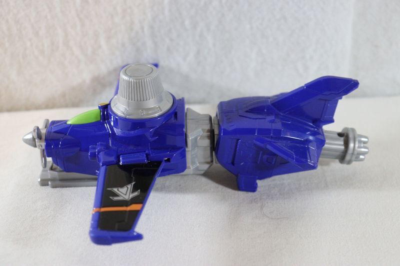 Kaitou Sentai Lupinranger vs Keisatsu Sentai Patranger / Blue Dial ...