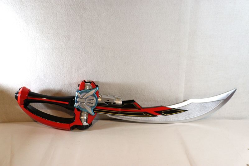 Kaizoku Sentai Gokaiger / Gokai Saber & Gokai Gun Memorial Edition Sealed