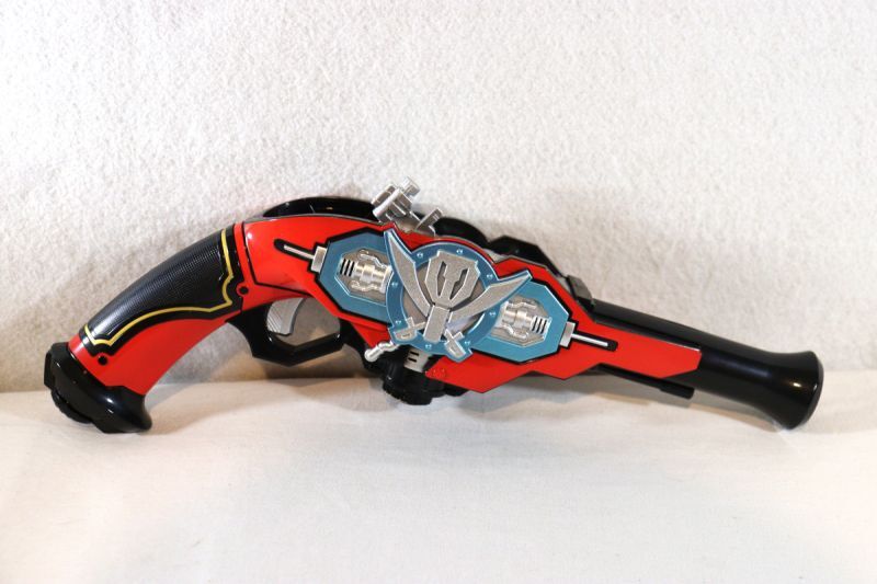 Kaizoku Sentai Gokaiger / Gokai Saber & Gokai Gun Memorial Edition Sealed