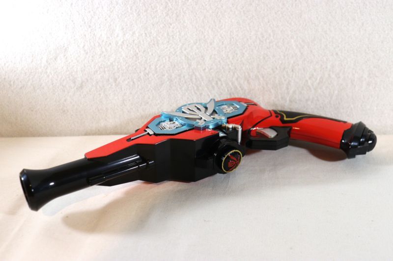 Kaizoku Sentai Gokaiger / Gokai Saber & Gokai Gun Memorial Edition Sealed