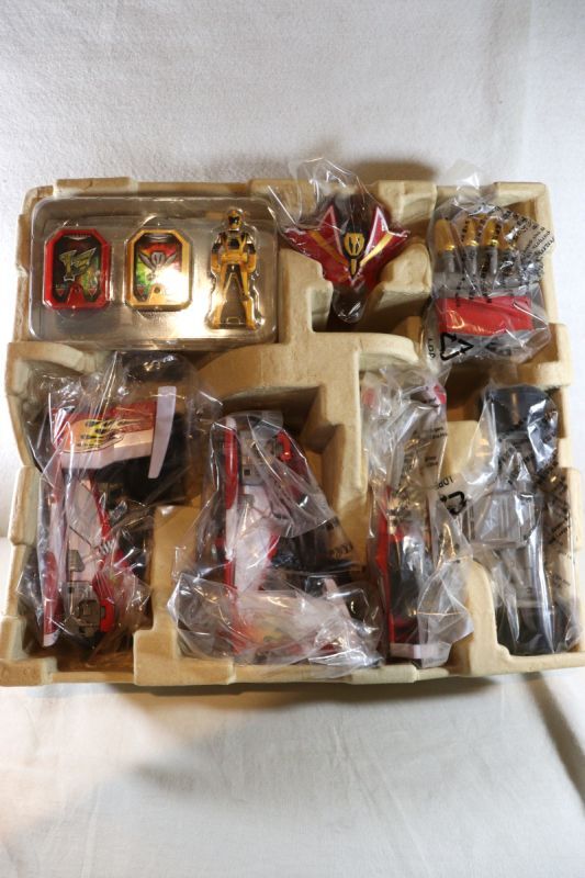 Kaizoku Sentai Gokaiger / Gokai Machine Series 05 DX Engine Machalcon ...