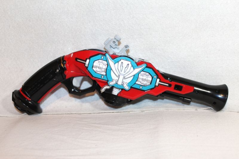 Kaizoku Sentai Gokaiger / Gokai Gun with Package
