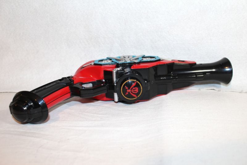 Kaizoku Sentai Gokaiger / Gokai Gun with Package