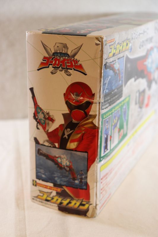 Kaizoku Sentai Gokaiger / Gokai Gun with Package