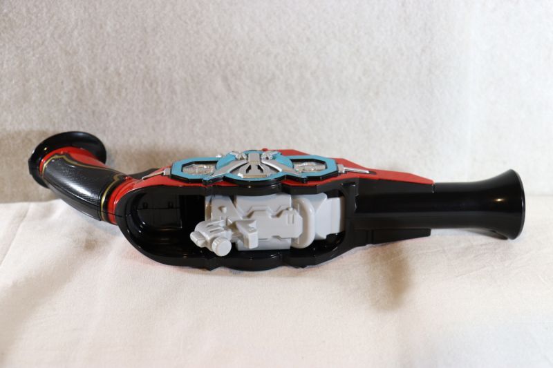Kaizoku Sentai Gokaiger / Gokai Gun with Package