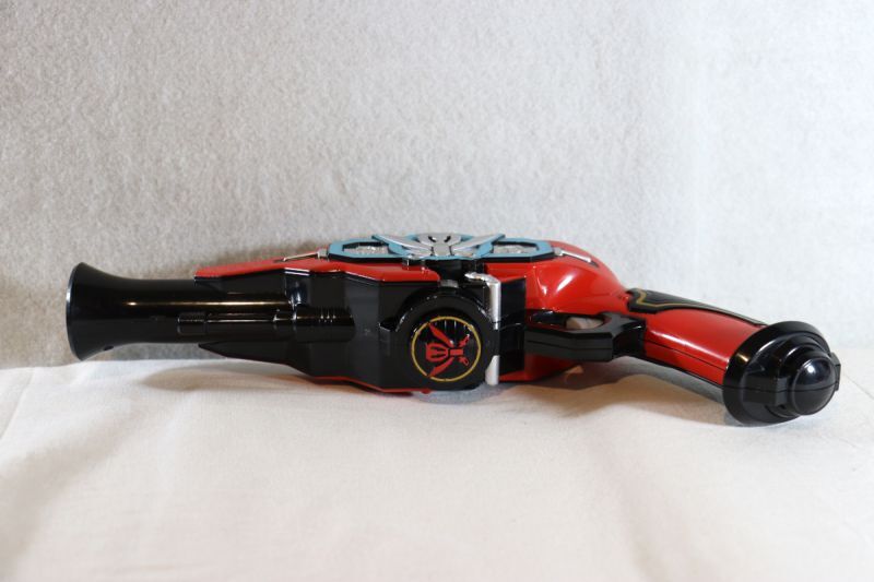 Kaizoku Sentai Gokaiger / Gokai Gun with Package