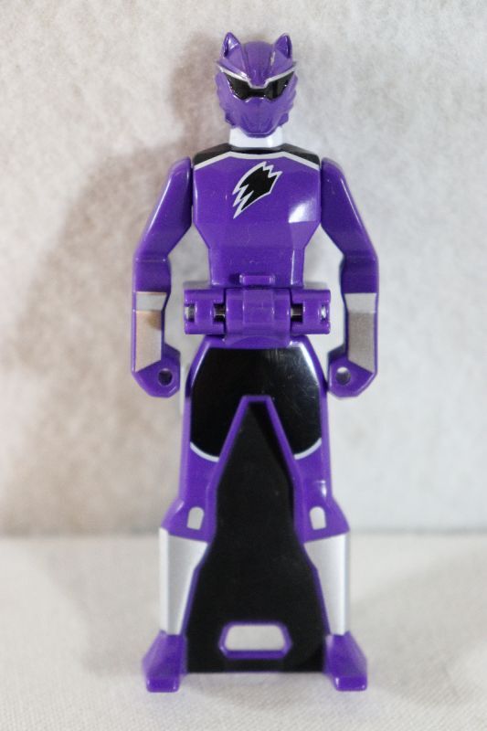 Kaizoku Sentai Gokaiger / Geki Violet Ranger Key Jyuken Sentai Gekiranger