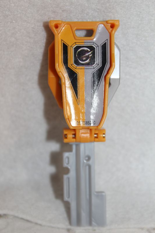 Kaizoku Sentai Gokaiger / Candy Toy Go-On Gold Silver Key Engine Sentai ...