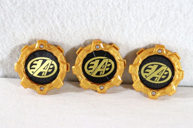 Hikounin Sentai Akibaranger / Akibaranger 10th Anniversary Set with Package