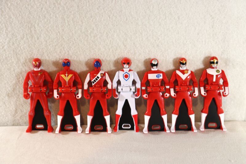 Kaizoku Sentai Gokaiger / Ranger Key 35 Red Set Memorial Edition with ...