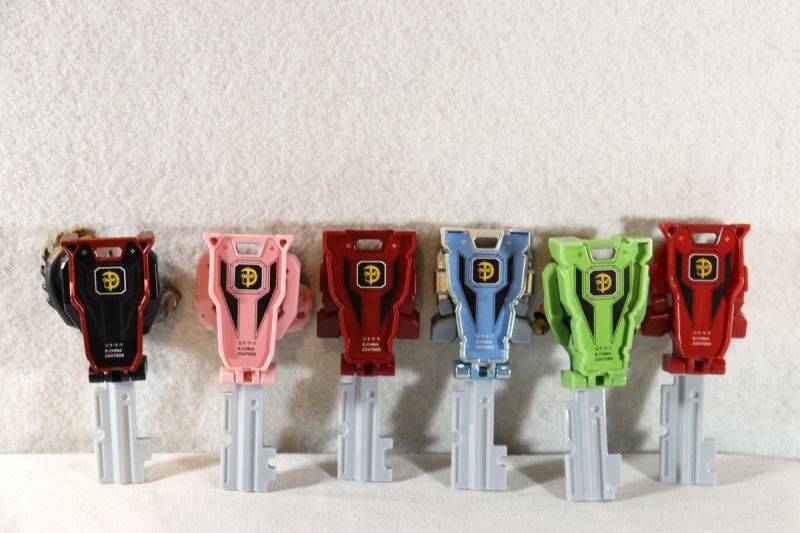 Kaizoku Sentai Gokaiger / Ranger Key Set Deboth