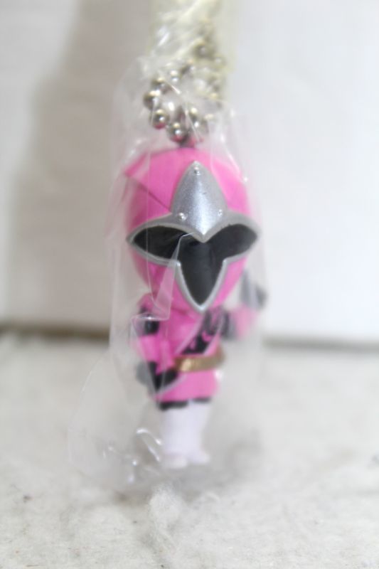 Shuriken Sentai NinNinger / Key Chain Momo Ninger