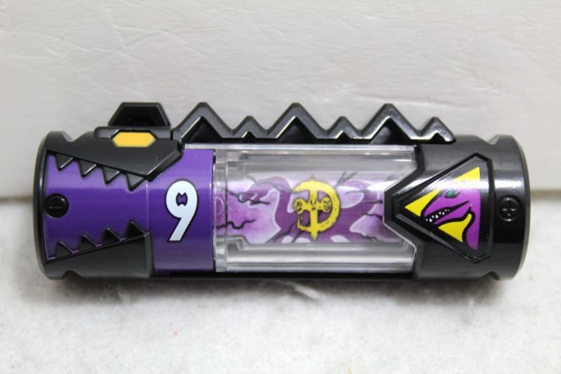 Zyuden Sentai Kyoryuger / 9 Plezuon Zyudenchi Deboth In (2)