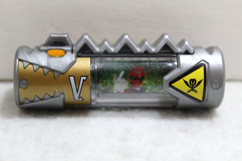 Zyuden Sentai Kyoryuger / Gokaiger Zyudenchi (2)