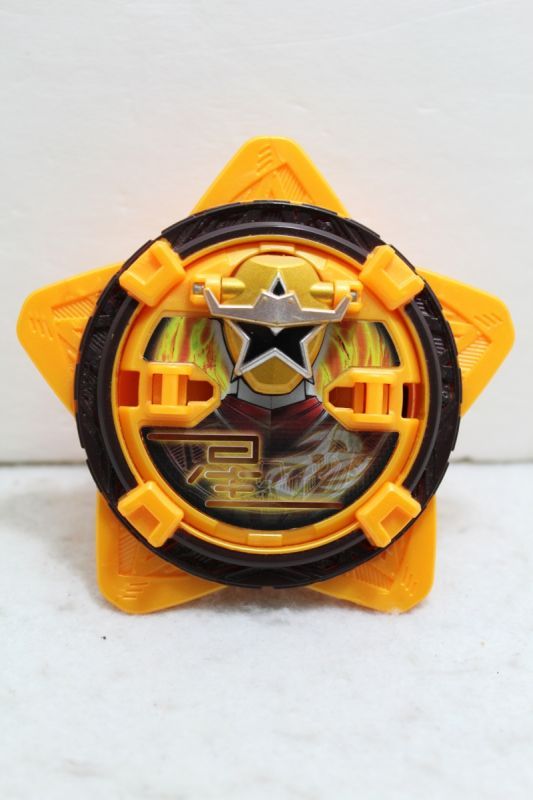 Shuriken Sentai NinNinger / Star Ninger Shuriken Used (2)