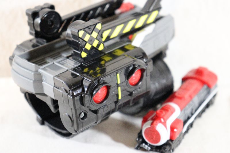 Ressha Sentai ToQger / ToQ Changer & Red Ressha Set Used