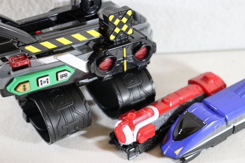 Ressha Sentai ToQger / ToQ Changer & Red Ressha & Blue Ressha Set Used